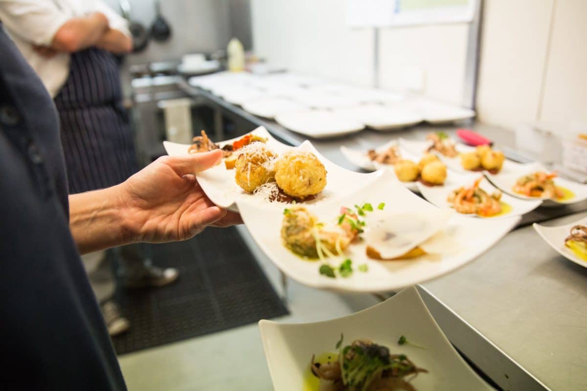 Cicada Lodge Restaurant - Nitmiluk Tours